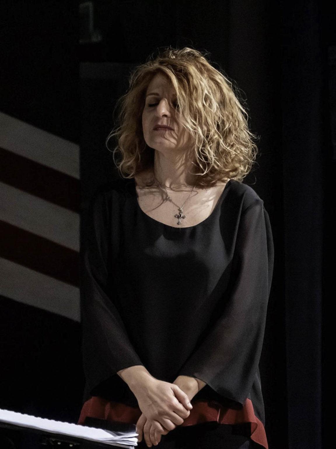Biografia - Paola Crisigiovanni